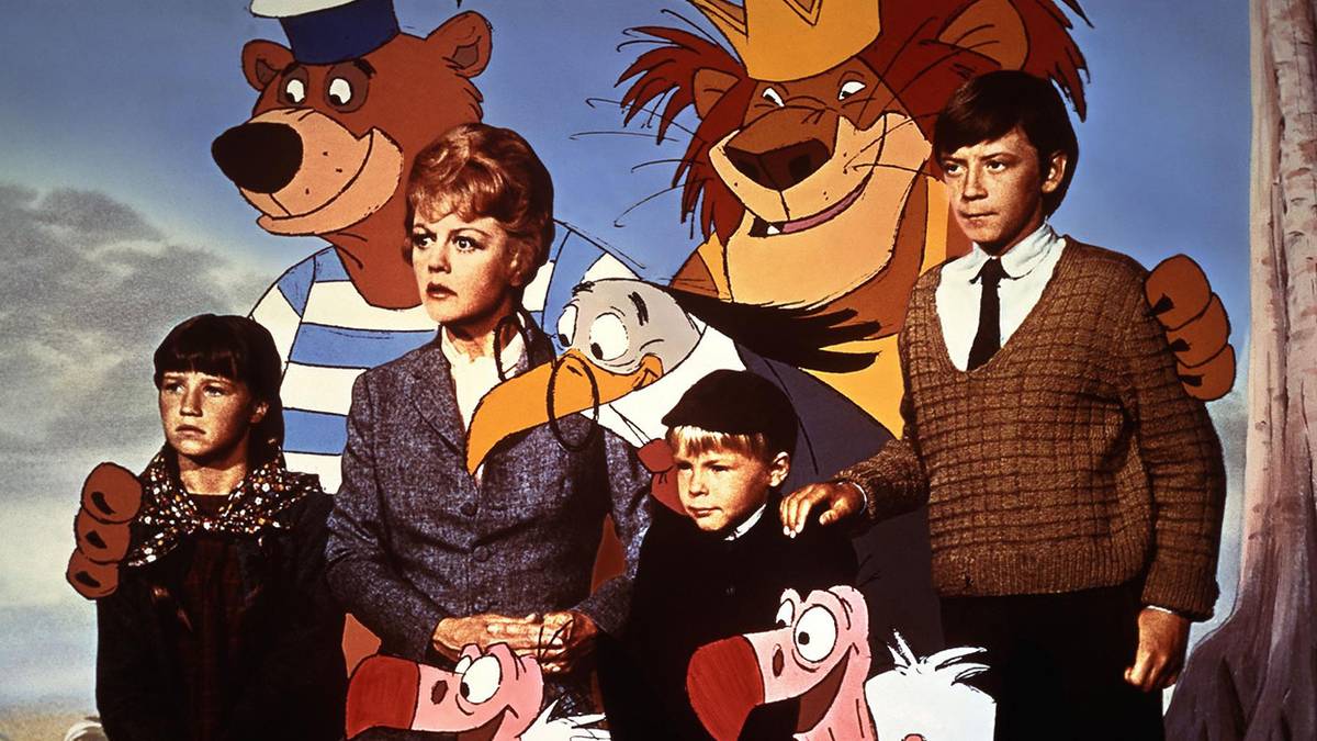 Kevin Smith Wants to Remake Disney's Bedknobs & Broomsticks