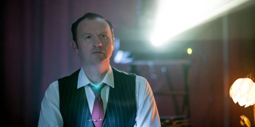 What Was Mycroft Holmes' Job In Sherlock? His British Government ...