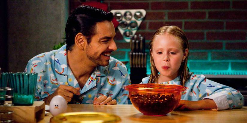 25 Best Spanish Language Movies & TV Shows To Stream