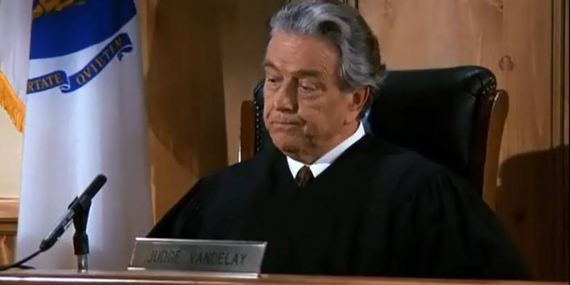 15 Minor Seinfeld Characters Who Stole The Show Every Time