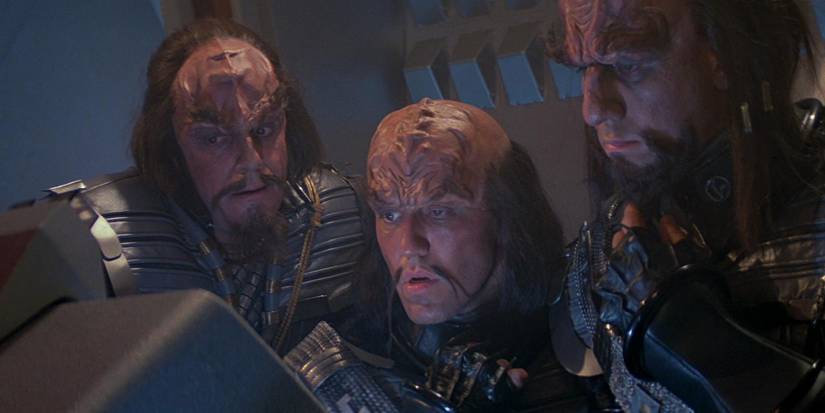 All 5 Versions Of Star Trek's Klingons Explained