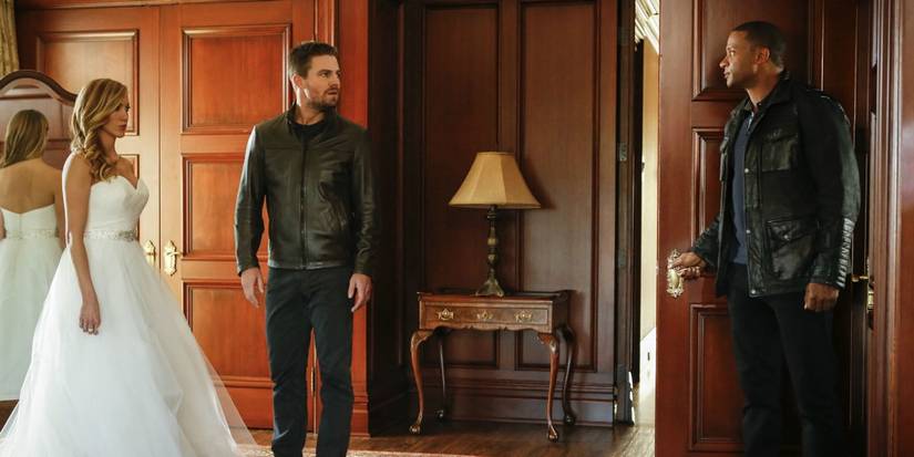 The 10 Best Arrowverse Crossover Episodes, According To IMDb