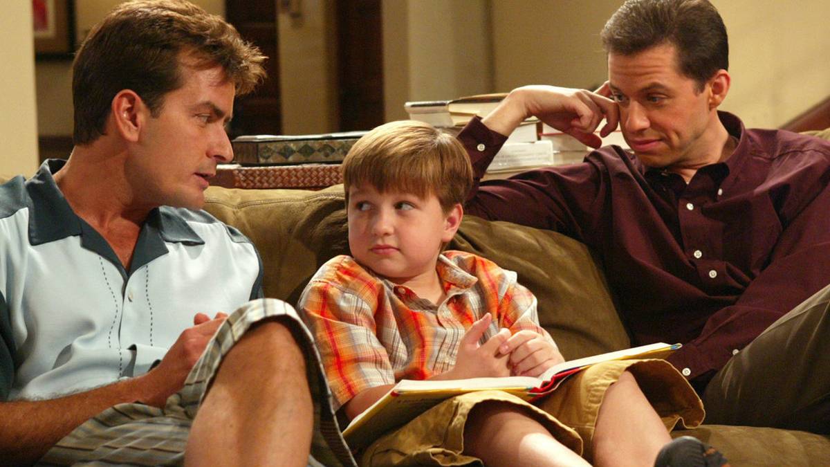 Two And A Half Men: 10 Character Additions That Hurt The Show (And 10 ...