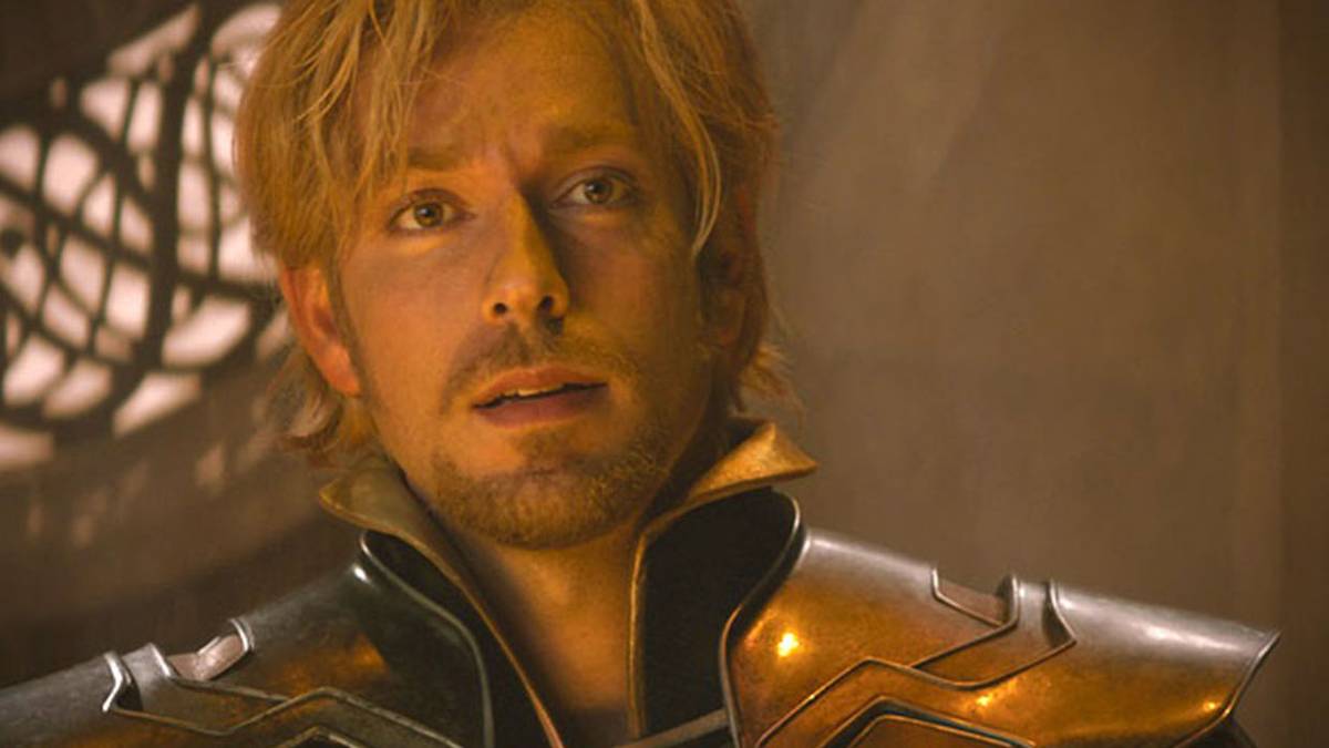 Zachary Levi Recalls Exiting First Thor Movie & Returning In Dark World