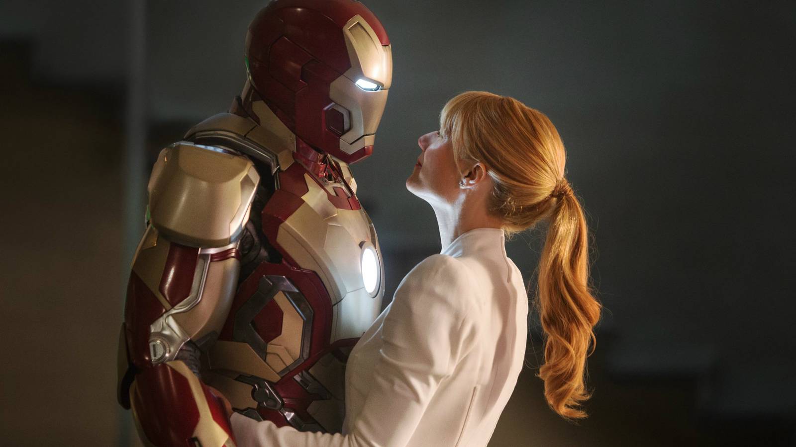 Pepper Potts Anime Assistant