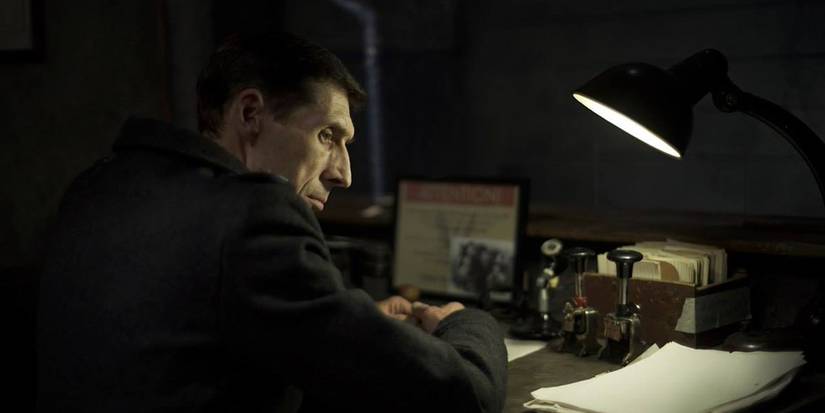 Video Game Short Papers, Please Trailer