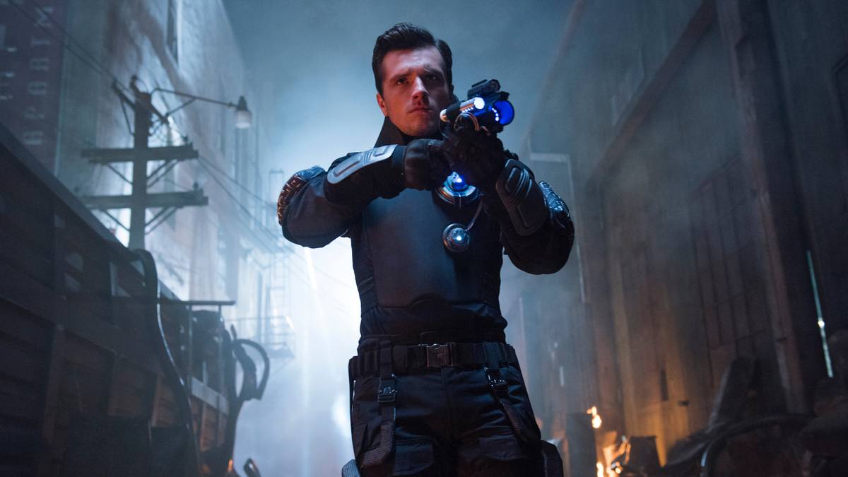 Hulu's Future Man Series Premiere Review