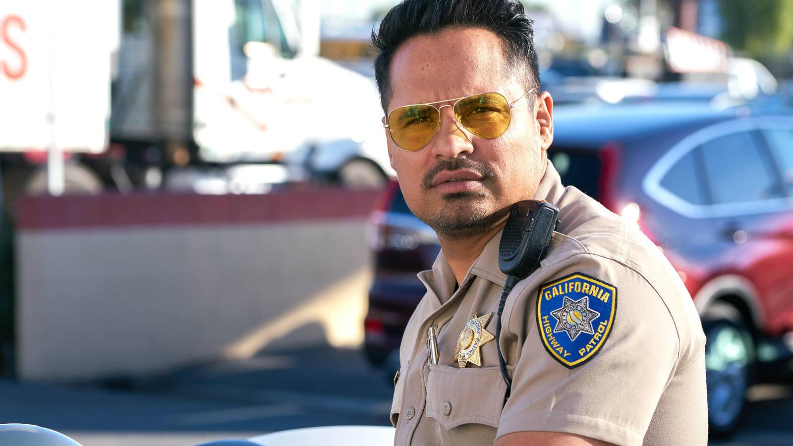 Michael Peña's Extinction Loses Release Date
