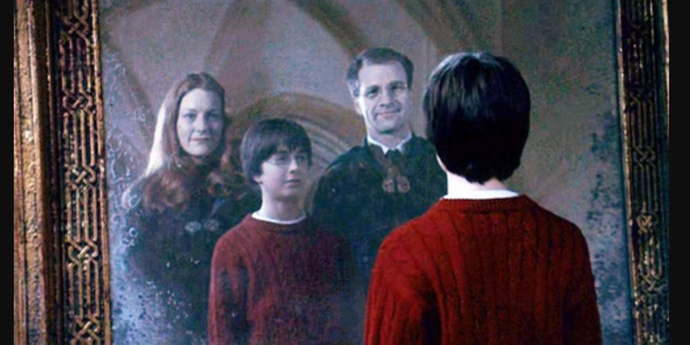 Harry Potter Gave Away The Mirror Of Erised's Purpose As Soon As it ...