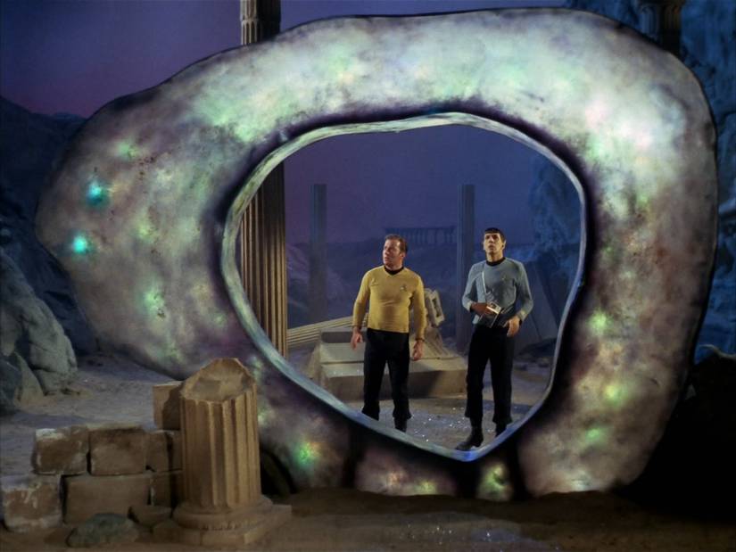 Star Trek Expands Iconian Lore With Wild New Link to the Guardian of ...