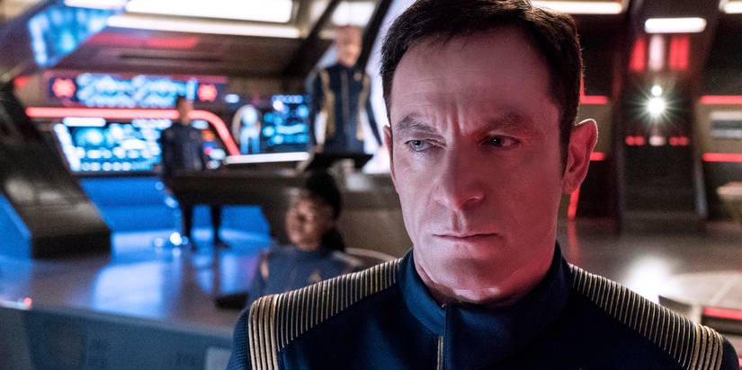 Star Trek: How Old Every Captain Was In Each Series