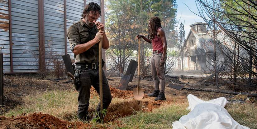 The Walking Dead: Rick’s Transformation Over The Years (In Pictures)