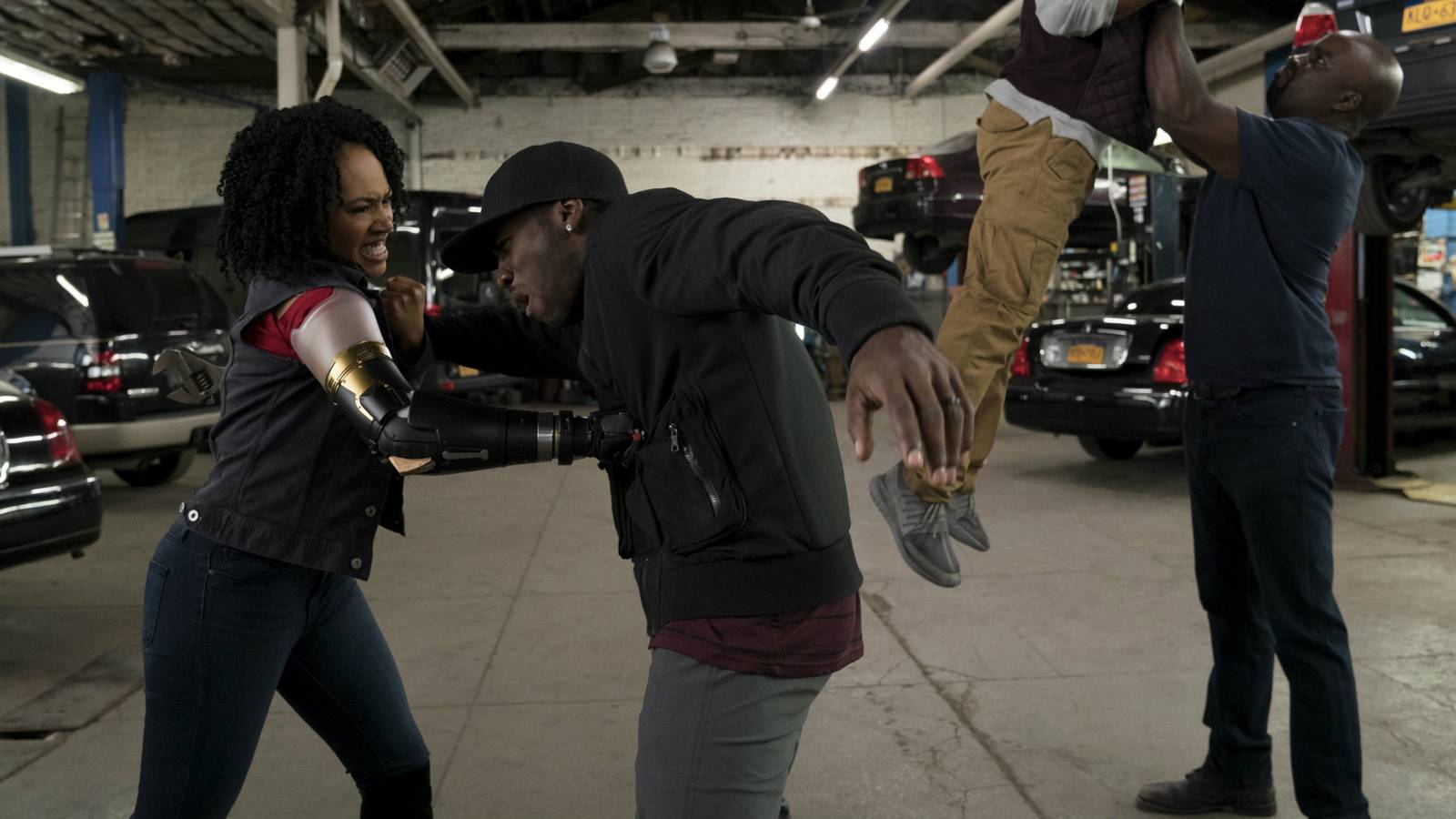 Luke Cage & Misty Knight Fight in Season 2 Images