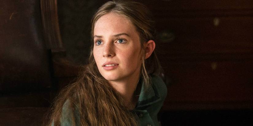 Stranger Things: 10 Things You Didn't Know About Maya Hawke