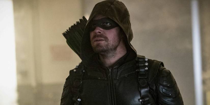 Arrow: How Much Was The Cast Paid For The First & Final Episode