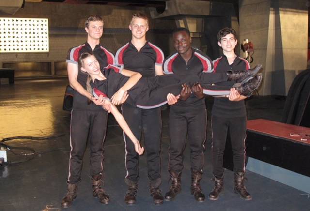 Hunger Games: 25 Behind-The Scenes-Photos That Change Everything