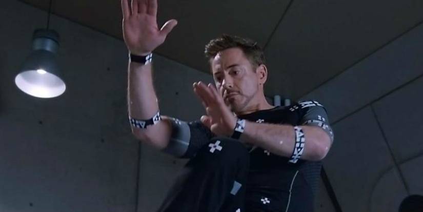 Iron Man: 30 Behind-The-Scenes Photos That Completely Change The Movies