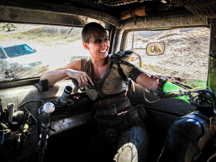 Mad Max: Fury Road: 20 Behind-The Scenes Photos That Change Everything