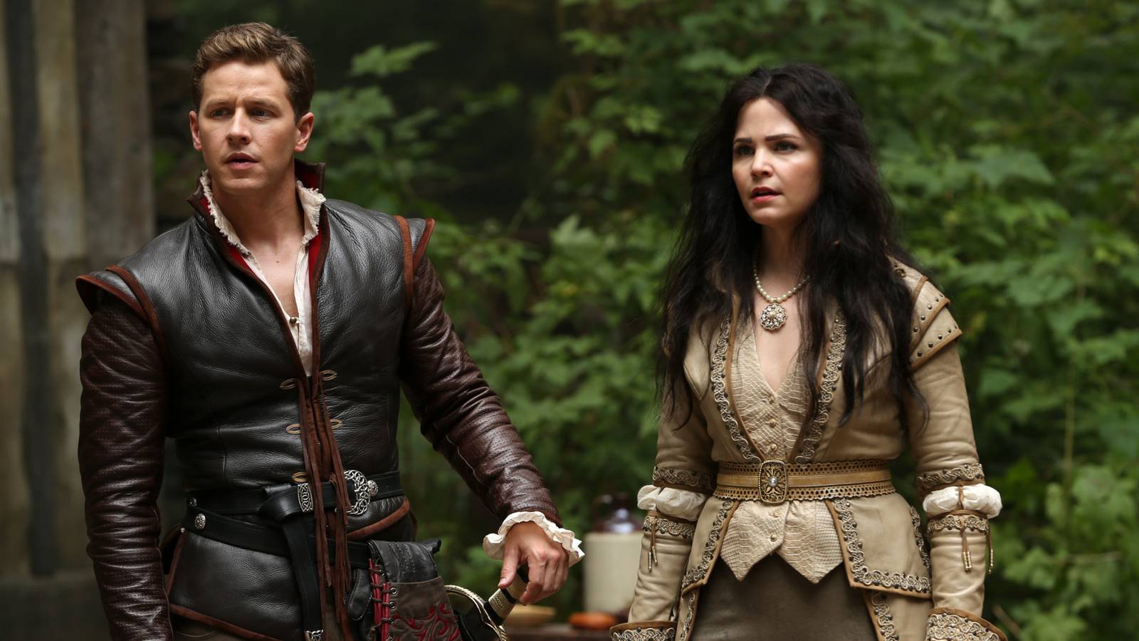 Once Upon A Time's Snow White & Prince Charming Photoshoot Sparks Major ...