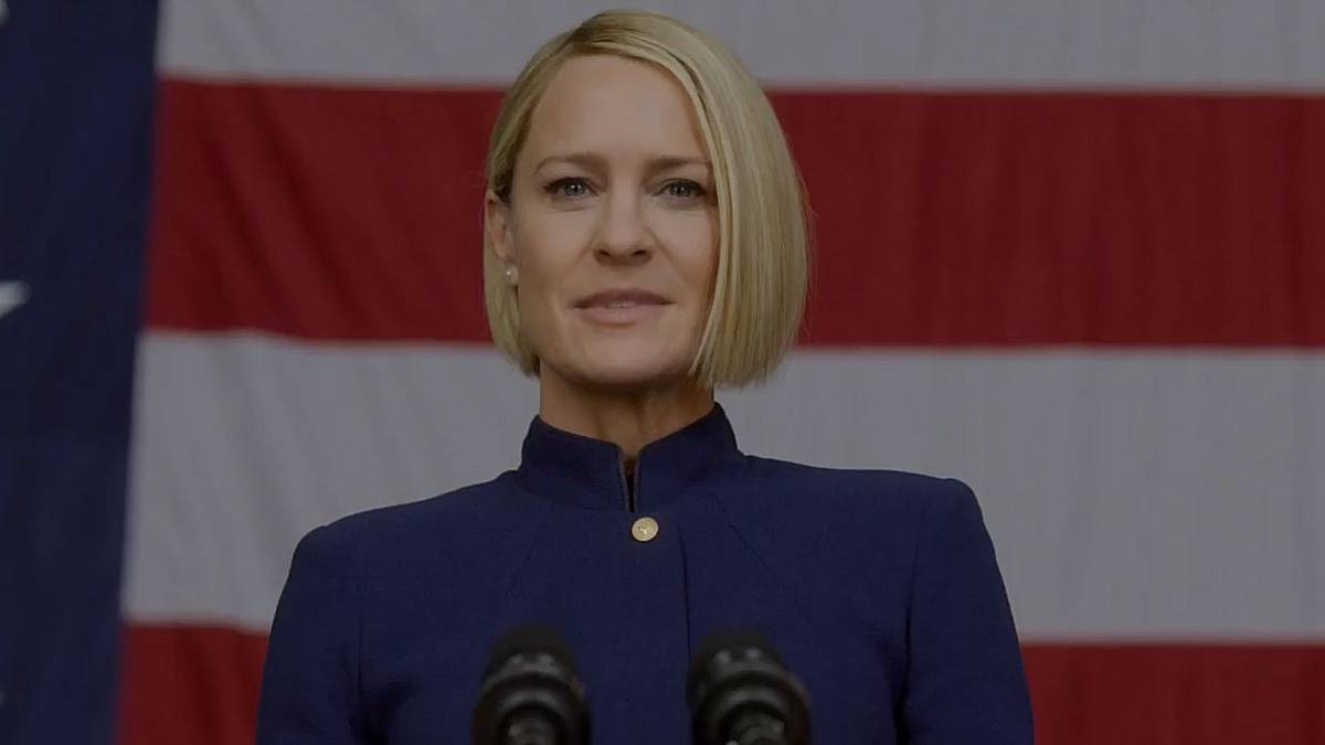 House of Cards: Robin Wright Regrets Claire Not Being Elected President