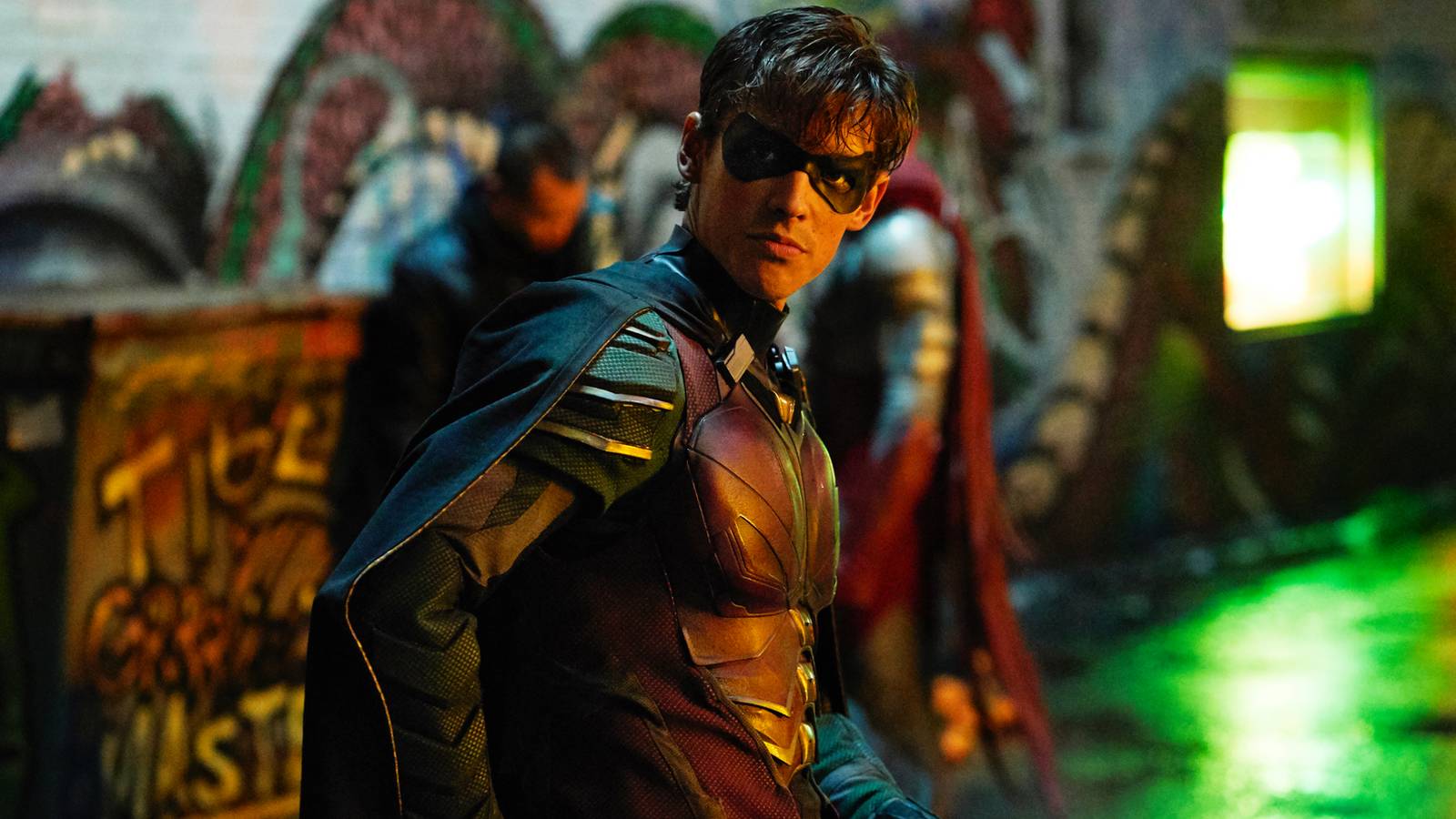 Titans Series Premiere Review