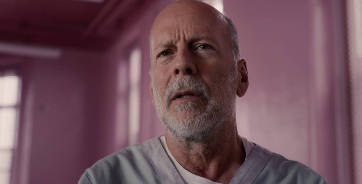 Glass: Bruce Willis' Superhero Name Is The Overseer