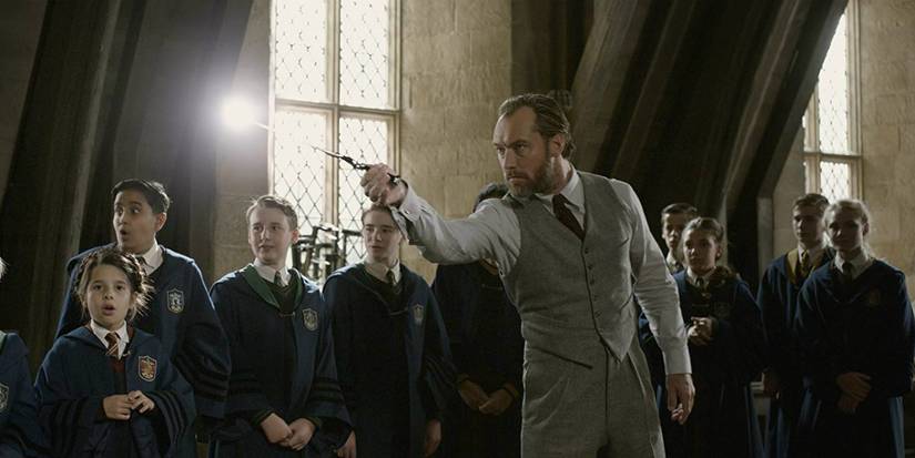 Fantastic Beasts 3: Why Playing Dumbledore is So Meaningful to Jude Law