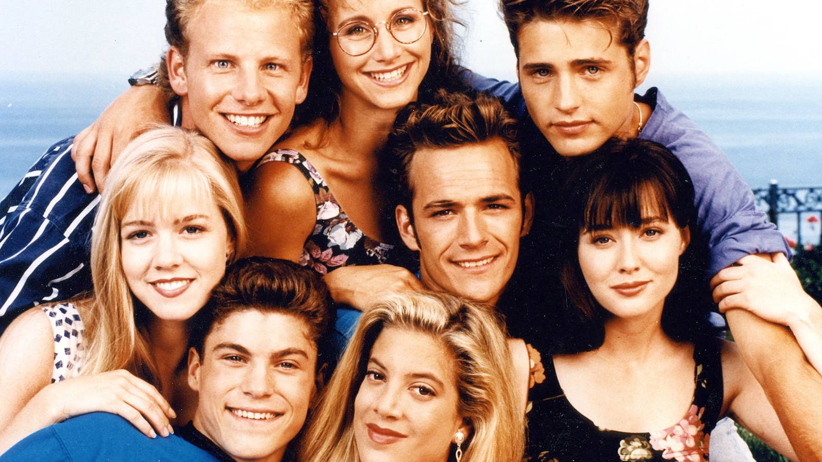 Beverly Hills 90210 Reboot With Original Cast in the Works