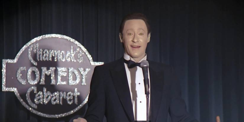 Star Trek: How Old Every TNG Bridge Character Was At The Start & End