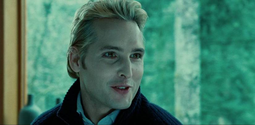 Twilight: 20 Wild Details Only True Fans Know About Carlisle Cullen