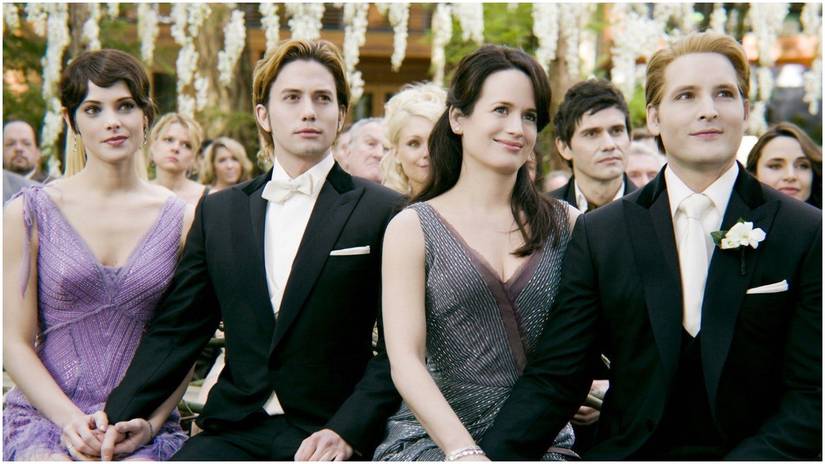 Damon Salvatore Vs. Edward Cullen: Who's A Better Vampire Boyfriend?