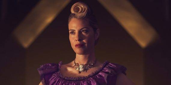 10 Hidden Details Behind The Costumes Of American Horror Story: Apocalypse