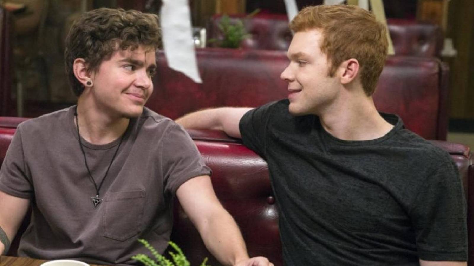 Shameless: 9 Character Exits That Hurt The Show (And 10 Fans Want Back)