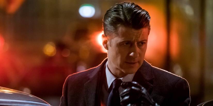 All 7 Actors To Play Jim Gordon In Batman Movies & TV Shows