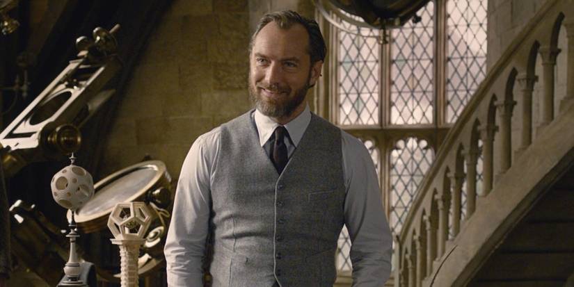 Harry Potter: How Old Dumbledore Is When He Dies (& In Fantastic Beasts)
