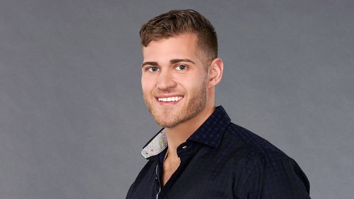 Bachelorette’s Luke Parker Engaged To Jennifer Frudaker