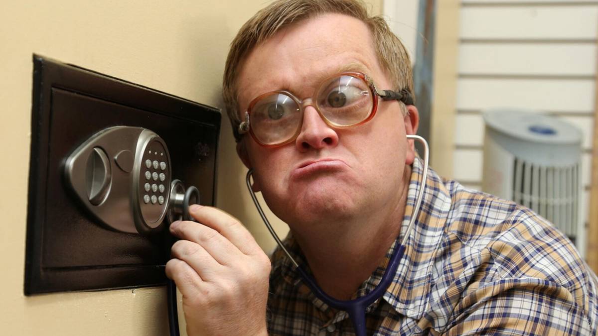 Trailer Park Boys: The Backstory Behind Bubbles' Glasses