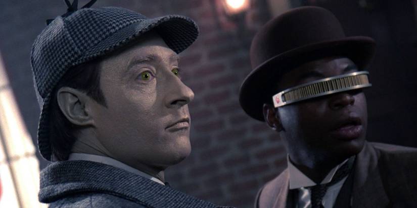 Star Trek: 10 Questions About The Holodeck, Answered