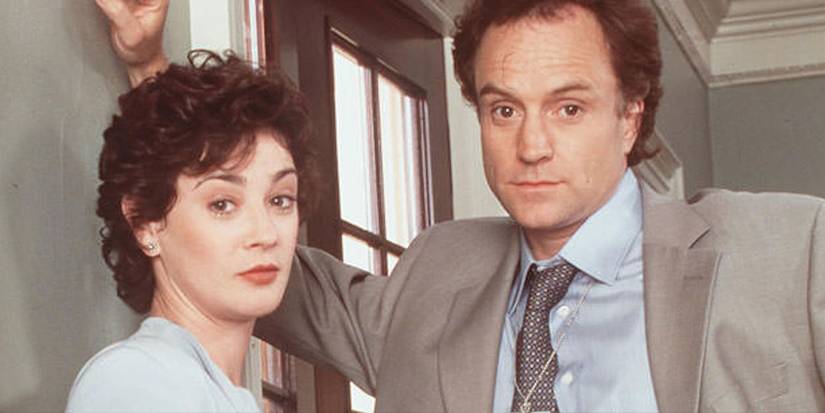 Why Mandy Disappeared From The West Wing After Season 1