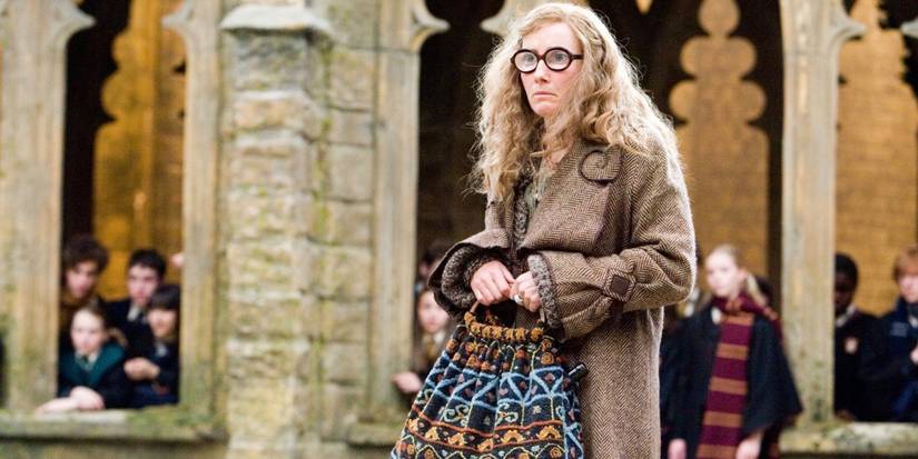Harry Potter: 10 Times Sybill Trelawney Should Have Been Fired (Or ...