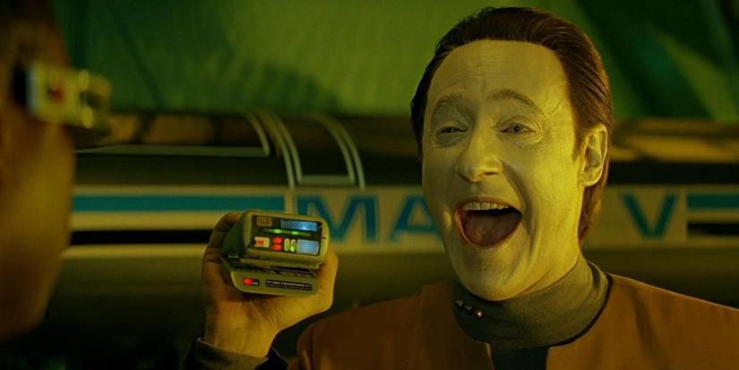 Star Trek TNG: 10 Questions About Data, Answered