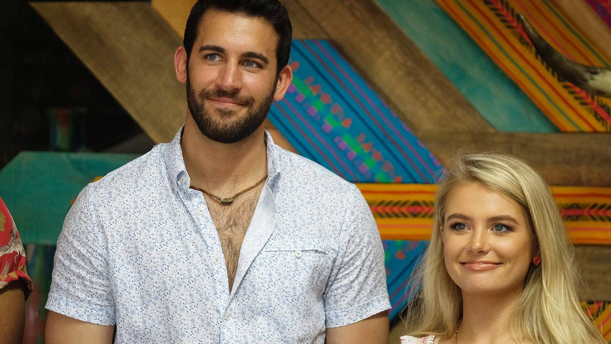 Bachelor in Paradise’s Demi Leaves Derek For Her Girlfriend