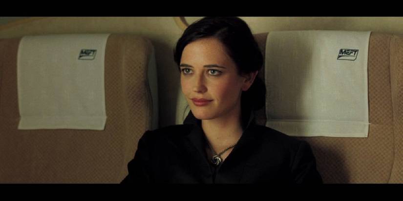 1 Spectre Clue Proves Bond Never Moved On From Vesper Lynd
