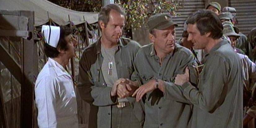 M*A*S*H: 6 Best Friendships (& 4 Worst)