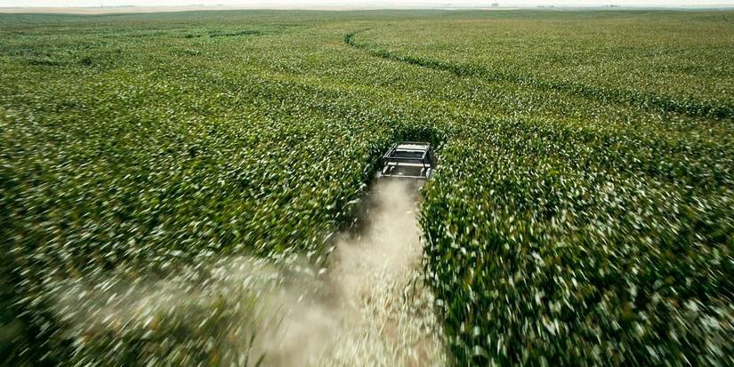 10 Effects From Christopher Nolan Movies You Won't Believe Weren't CGI