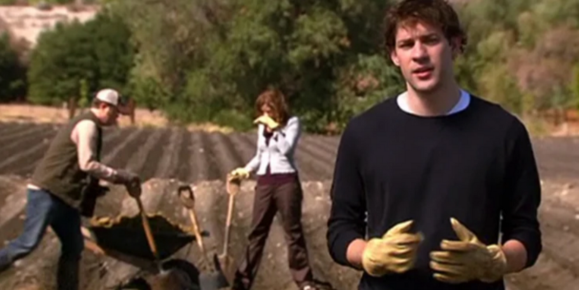 Dwight Schrute’s 7 Side Jobs In The Office Explained