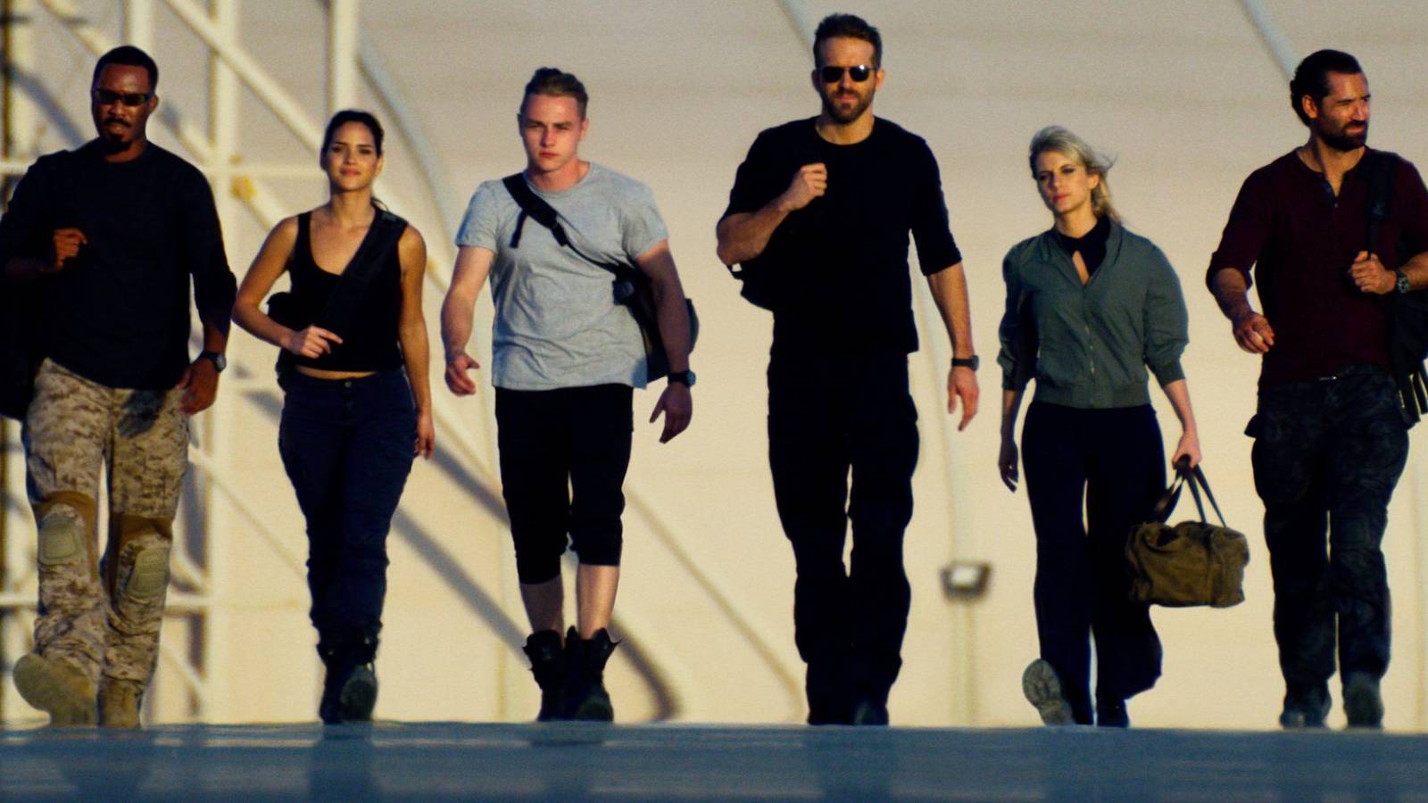 6 Underground Trailer: Michael Bay & Ryan Reynolds Join Forces