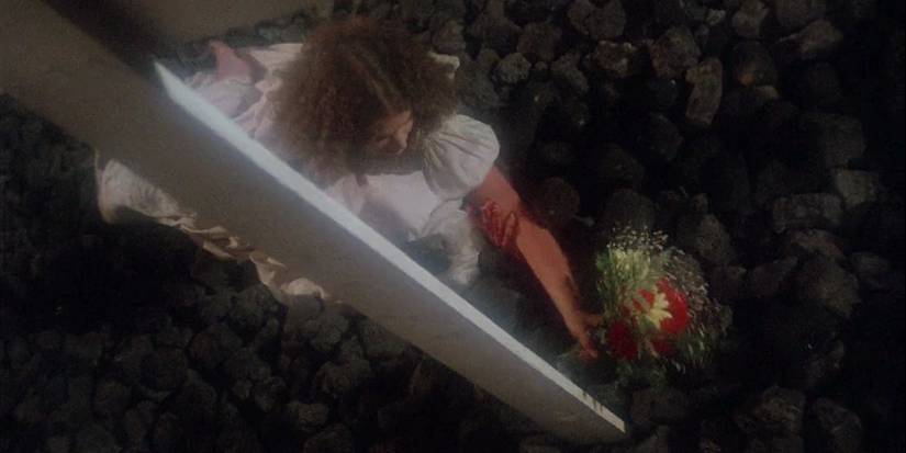 The 10 Biggest Jump Scares In Horror Movie History, Ranked