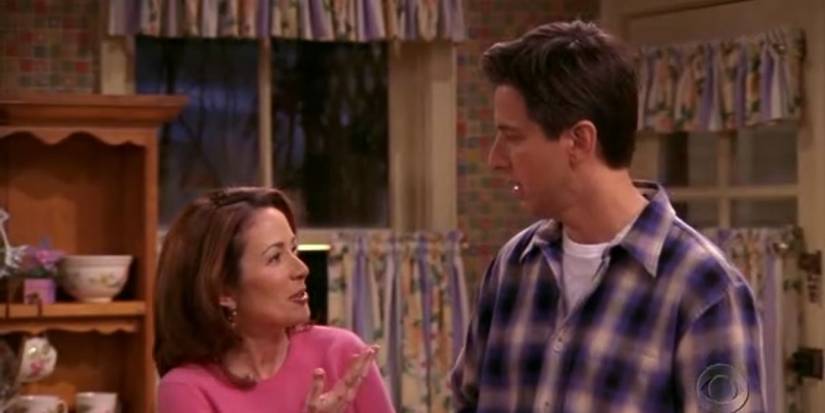10 Sitcom Relationships From The '90s That Would Never Fly Today
