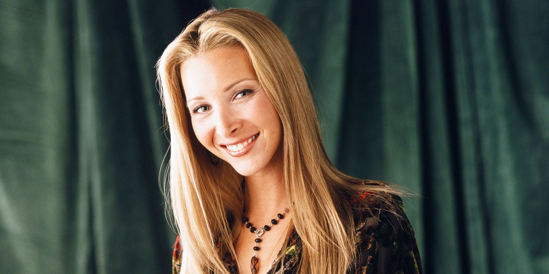Lisa Kudrow Would Love To See Friends Reboot With New Cast